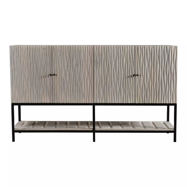 Faceout Wine Bar | Scout & Nimble