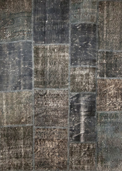 Patchwork Rug 8'x10' Grey | Scout & Nimble